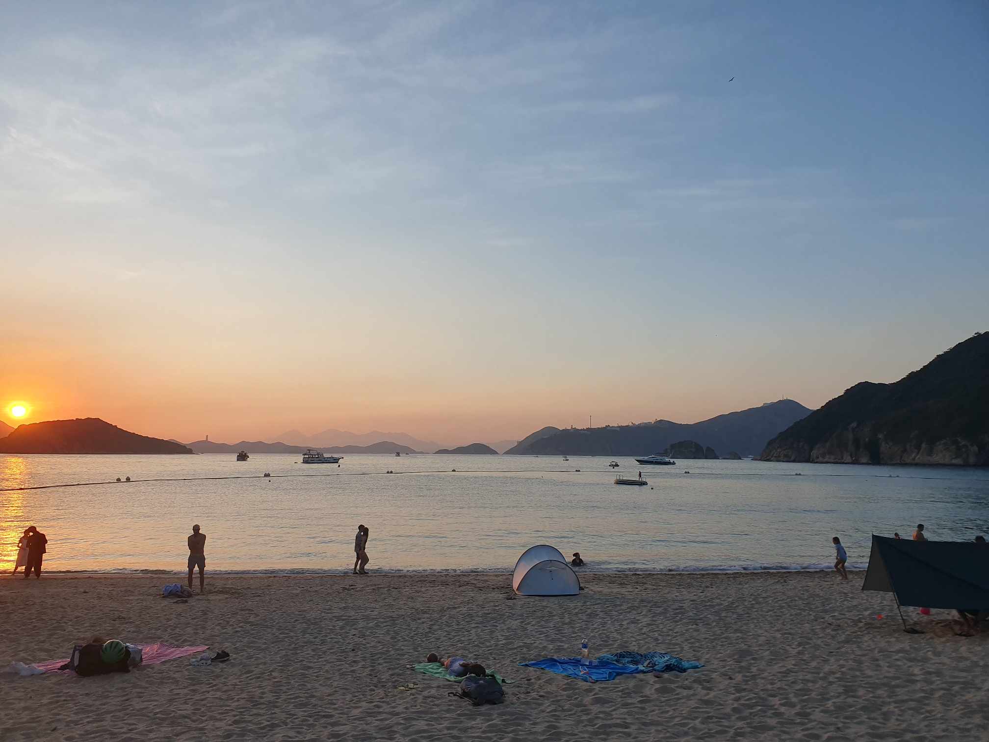 30+ Fun & Surprising Facts About Hong Kong - Pale Ale Travel